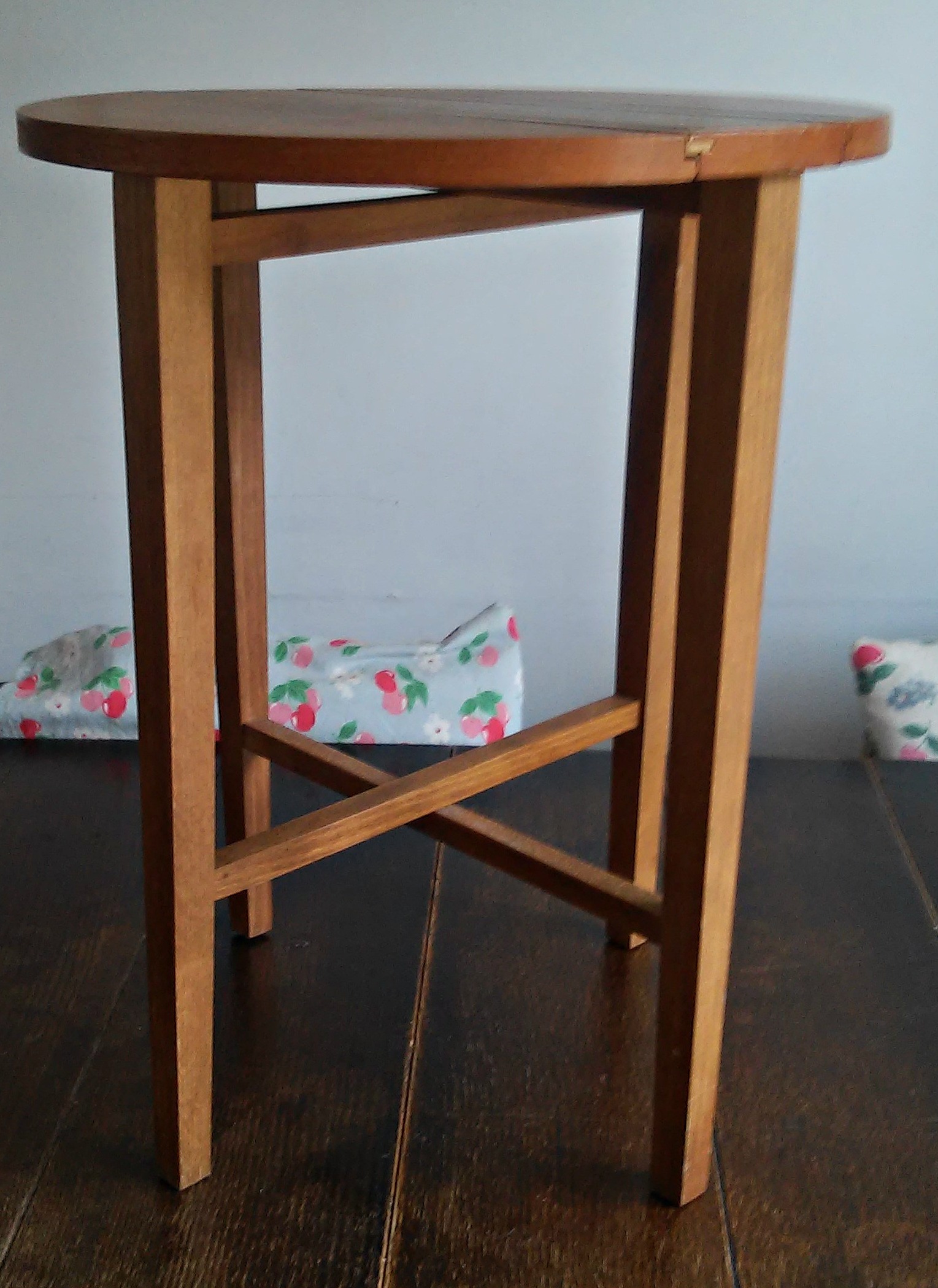 Lazy Sunday Side Table Upcycle | eclectic feel